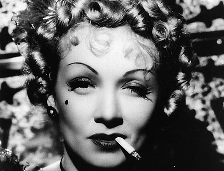 13 Feminine Seduction Archetypes: The "Coquette" - Women Love Power®